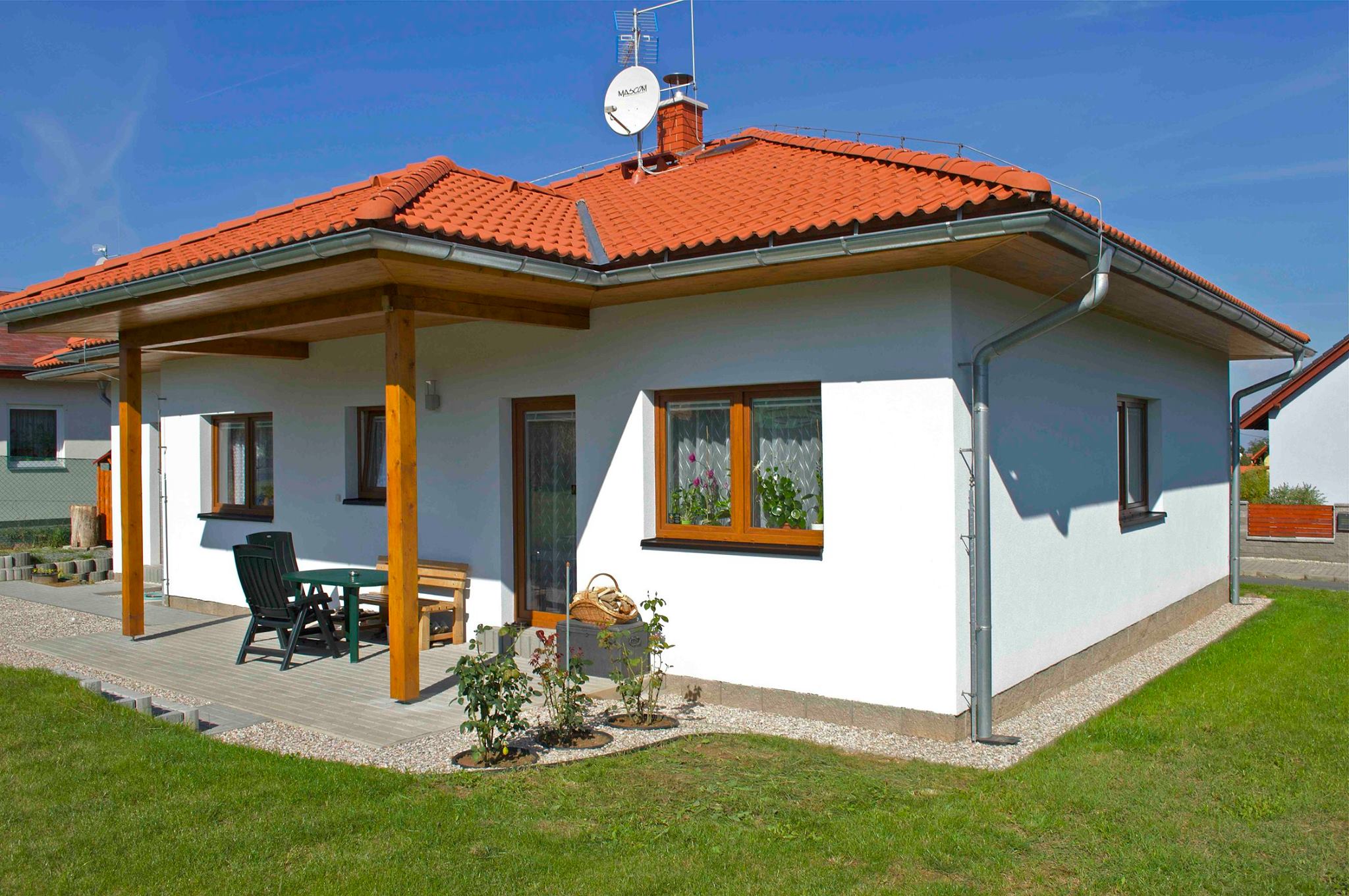 | Ekonomické stavby